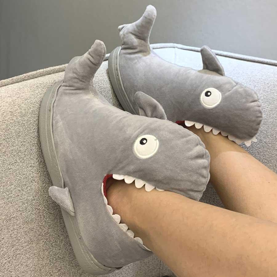 Chompy Animals Biting Slippers - Wakaii