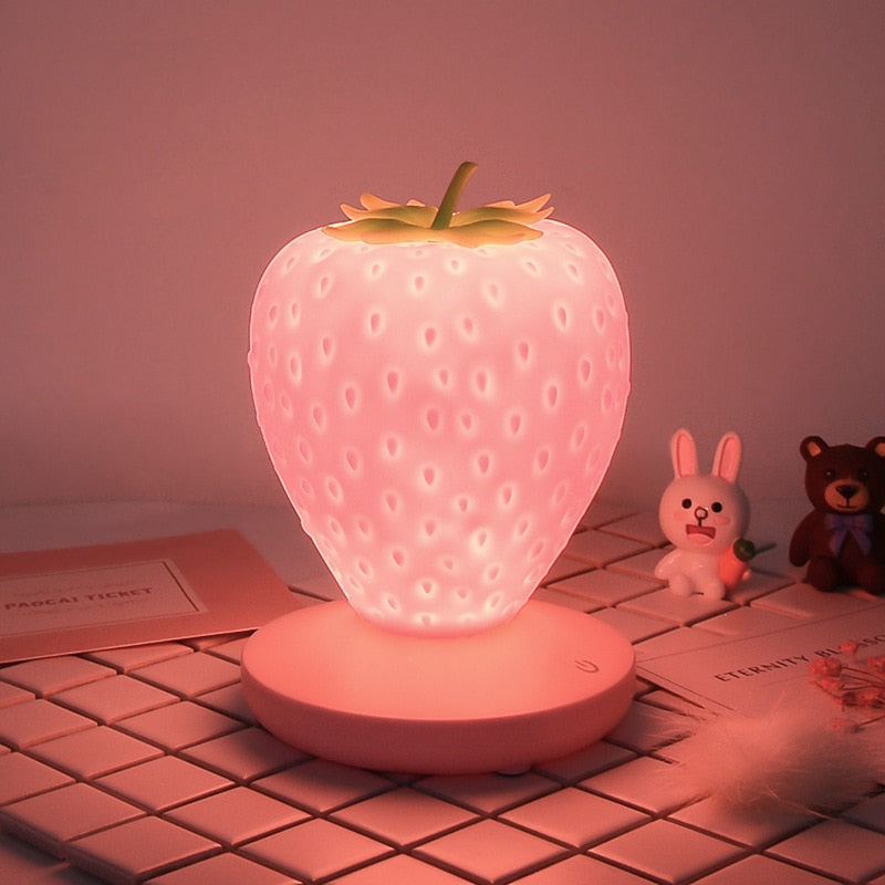Kawaii Strawberry Dreamy Night Light - Wakaii